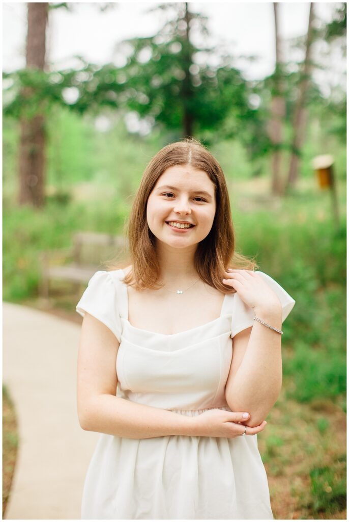 Outdoor Spring Senior Photos | Reed Gallagher Photography